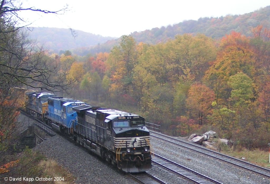 NS 9747 West bound at